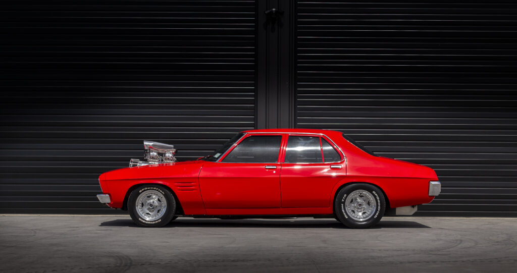 Blown, Bright & beaten on - 1973 Holden HQ Kingswood | NZV8